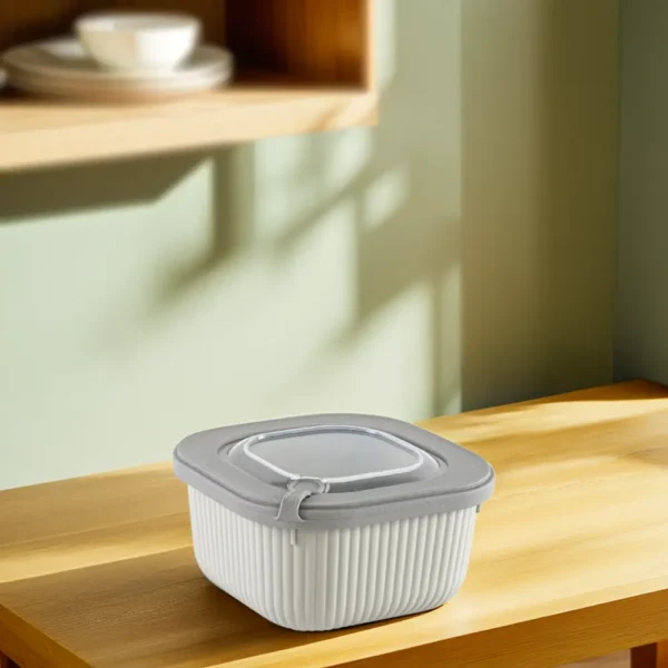 Dunya 0.6L Ribbed Design Beige Storage Container – Freeshop